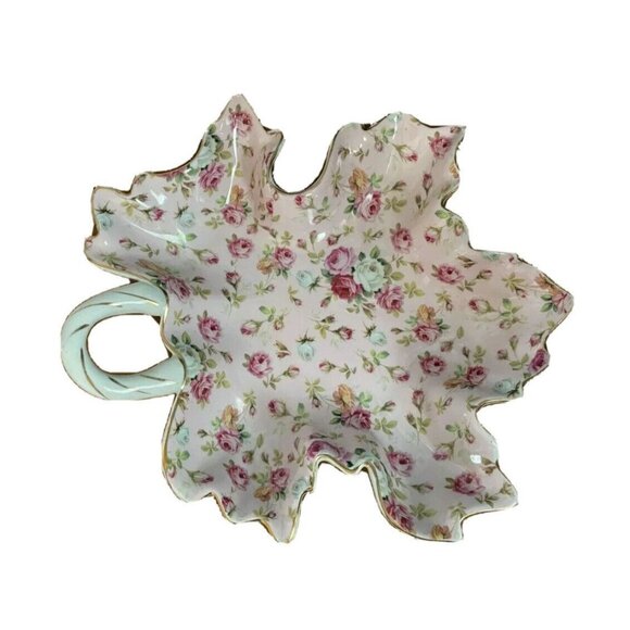 Royal Danube | Accents | Royal Danube Leaf Shaped Dish Vintage Pink ...